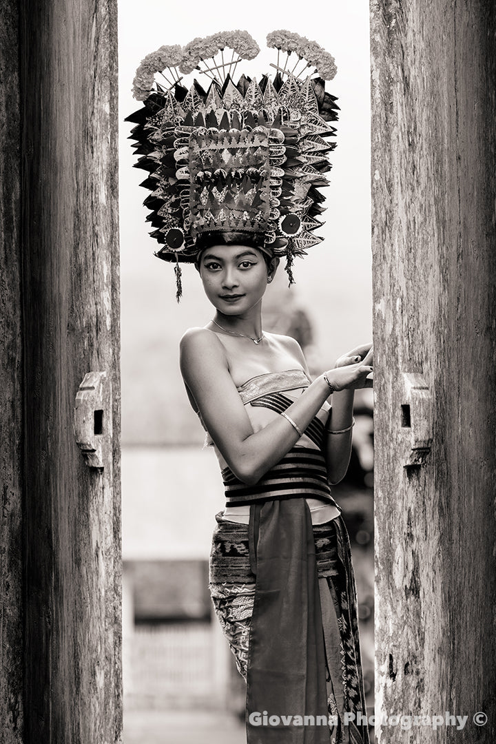 Rejang Crown – Brass Monkey Home